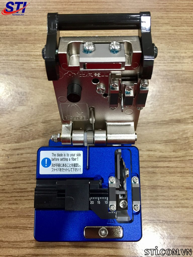 Dao cắt sợi quang Sumitomo FC-6S chính hãng - STI Việt Nam
